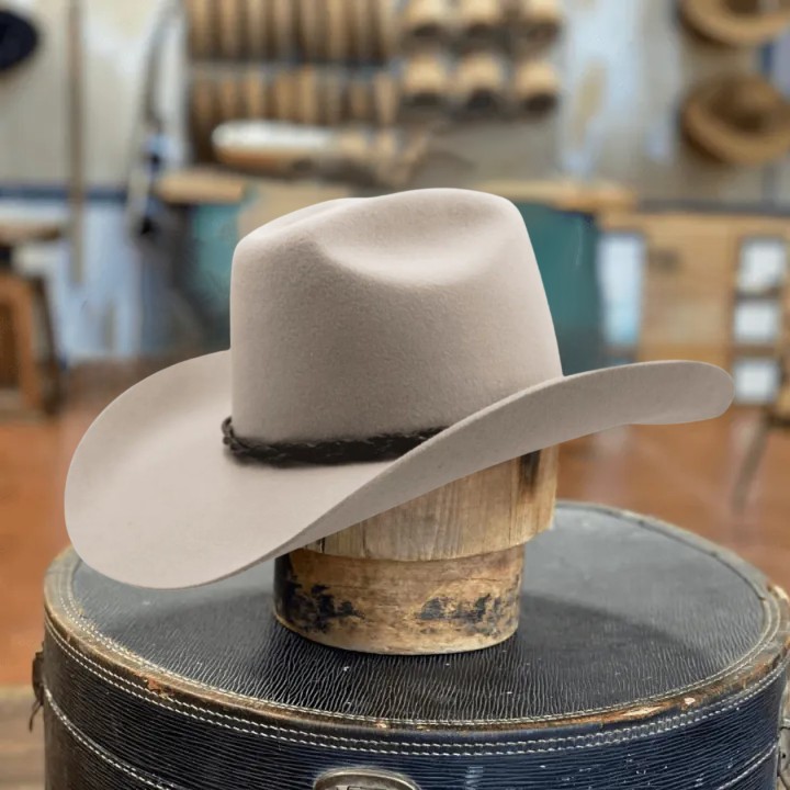 Classic Cowboy Hat - Movecoll
